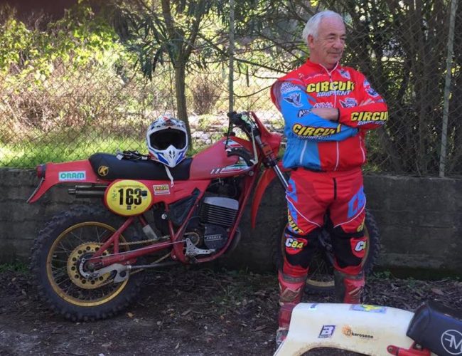 Al quiz di Gerry Scotti la leggenda dell'enduro Alessandro Gritti