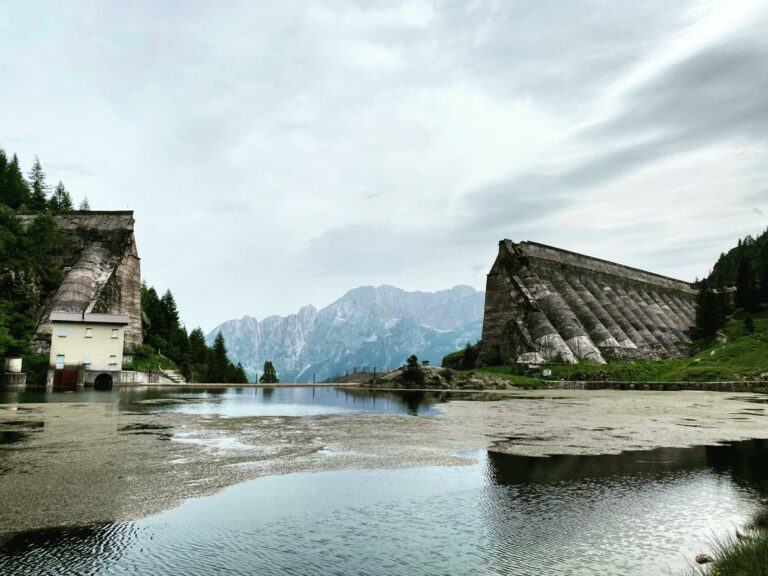 Alla Diga del Gleno nell’estate 2025: info pratiche e viabilità